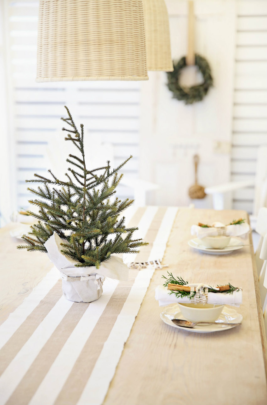 Real Christmas Tree Bunnings | The Cake Boutique